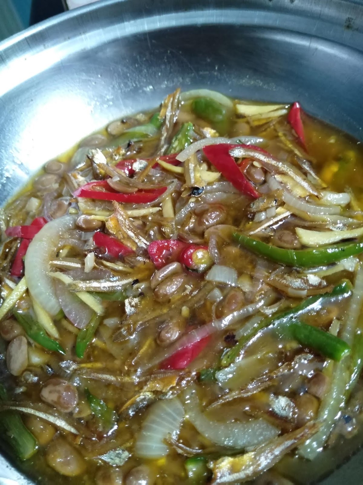 namakucella: IKAN BILIS MASAK TAUCU