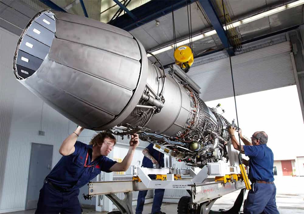 DEFENSE STUDIES: Super Hornet and Growler Engine Contract Creates ...