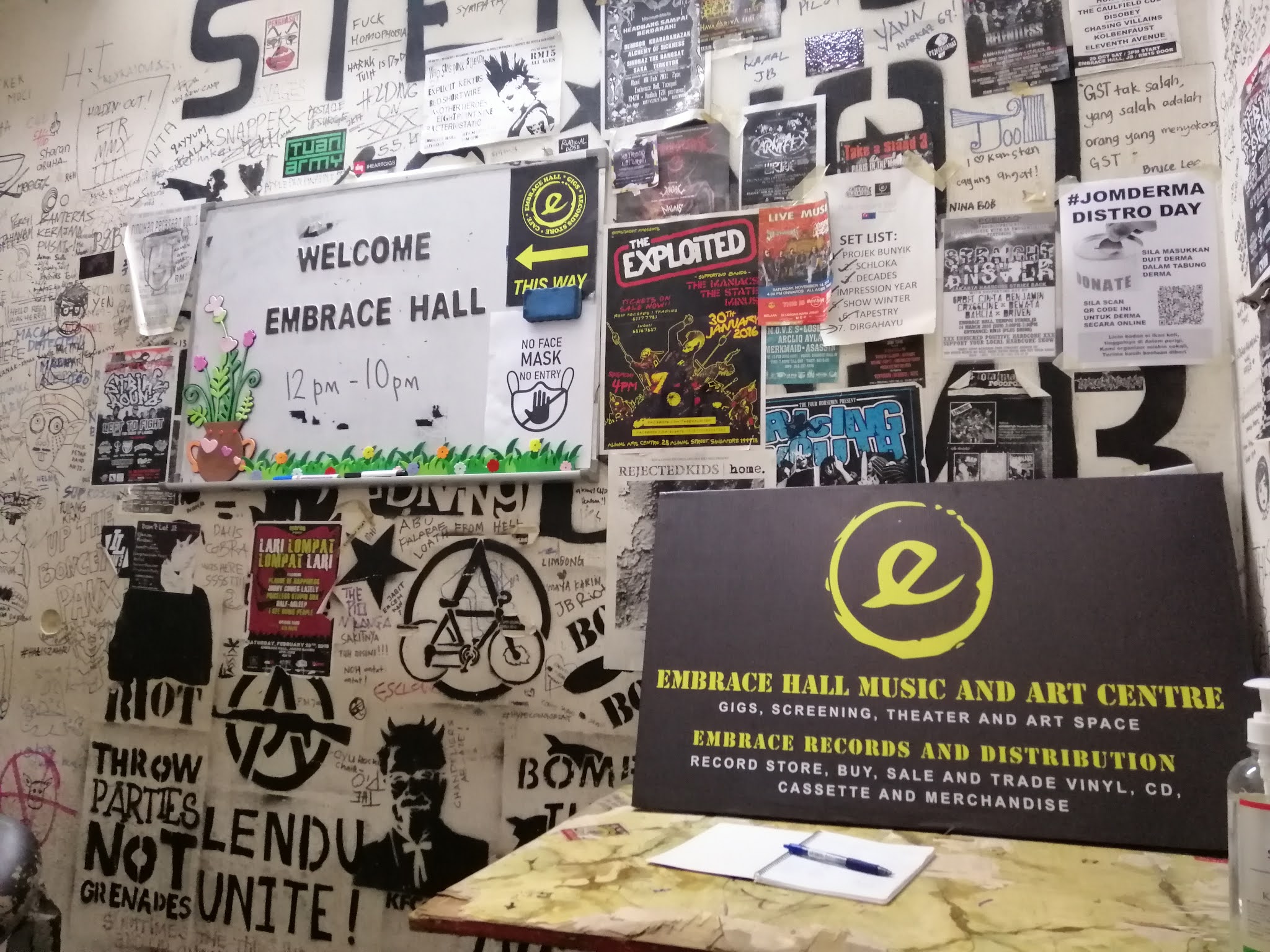 BERTEROMBER: Embrace Hall Cafe