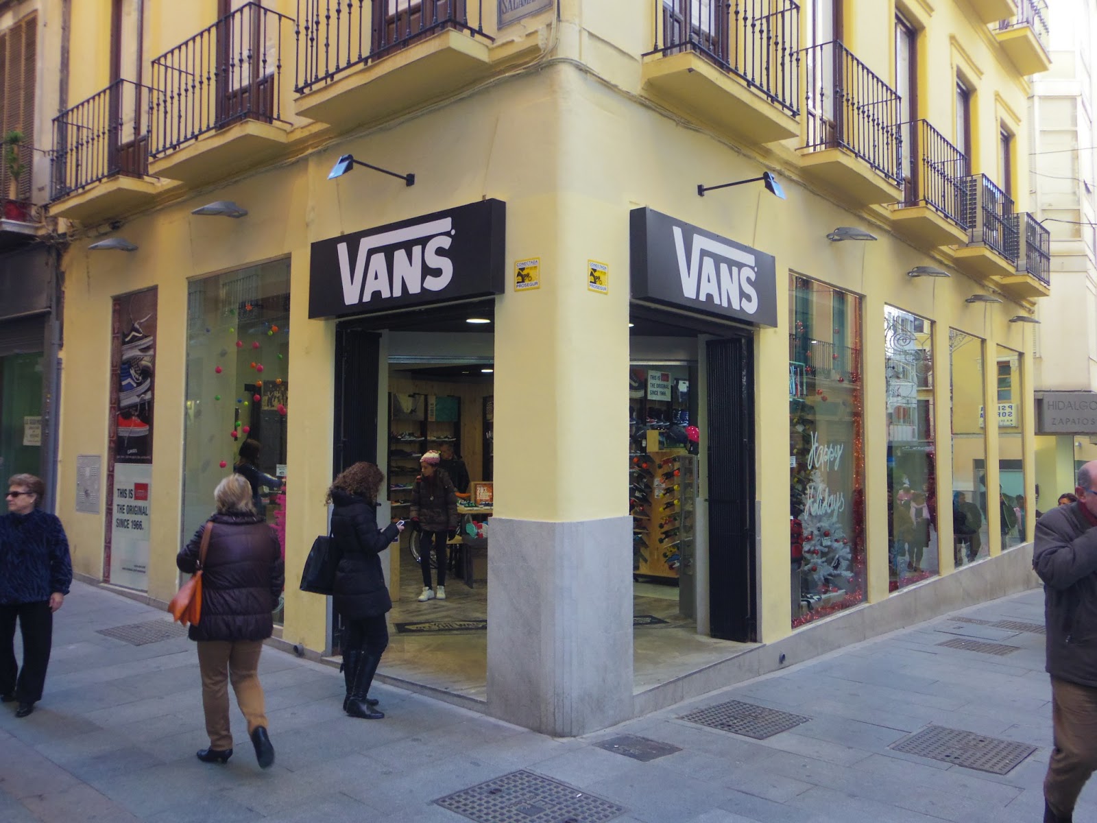 PROFESOR DE MODA: Si eres skater seguro que llevas unas Vans