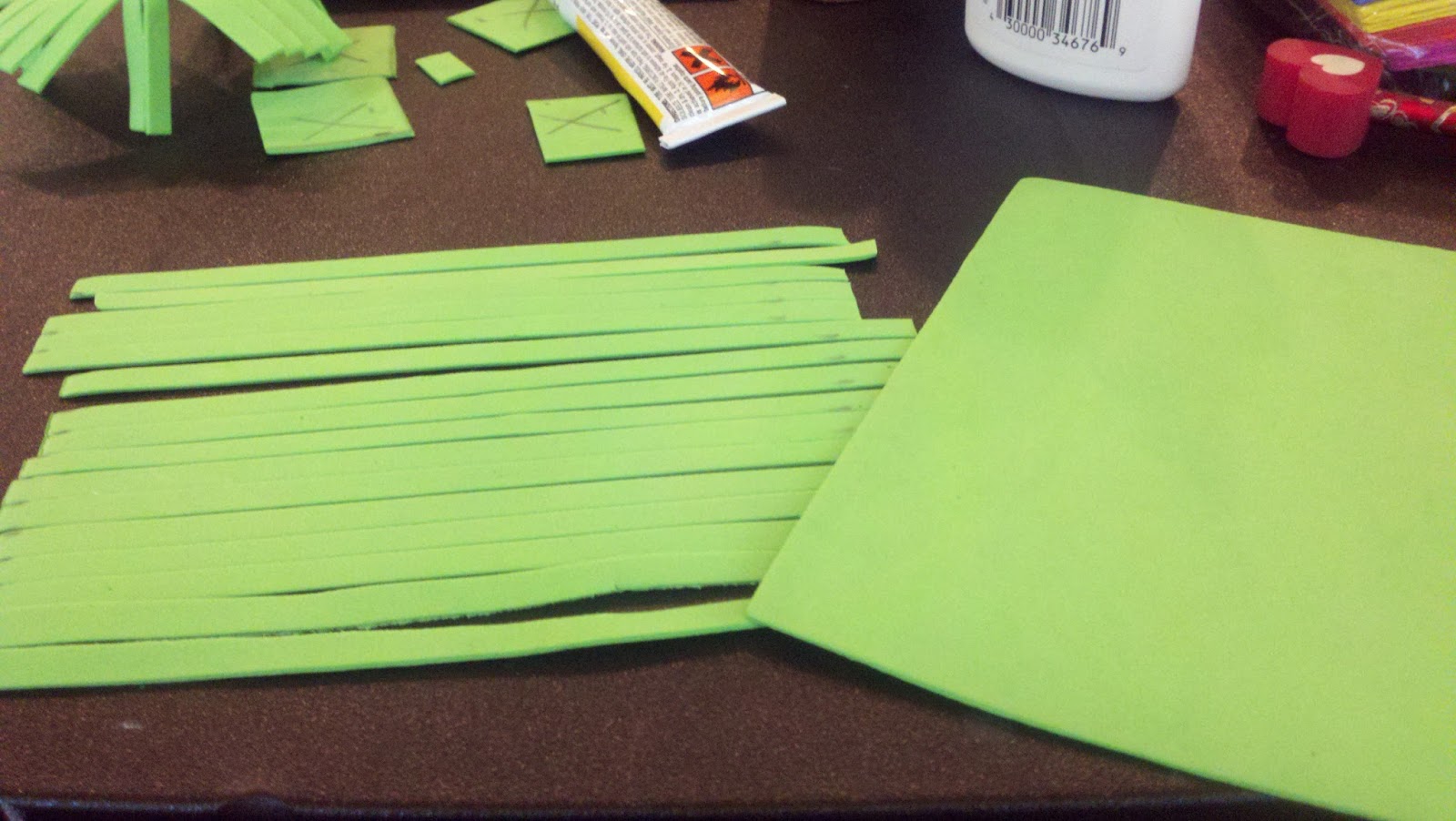 Casey Creates Crafts: Mini Foam Weave Basket