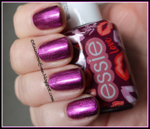 Rainbowify Me ~ Nail blog: Essie: Unwrap Me