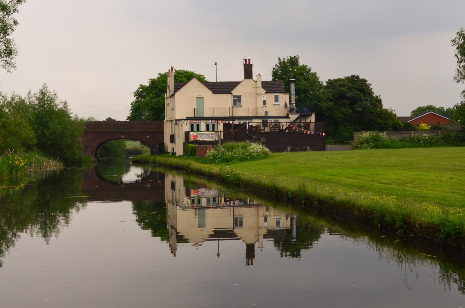 Pubs: Then & Now: June 2016