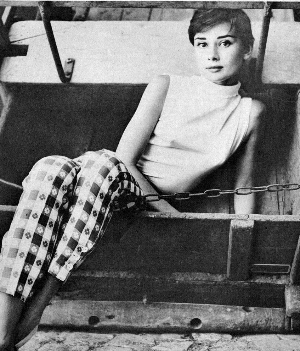 Sophie and Anna's Blog: Audrey Hepburn:The Woman Icon