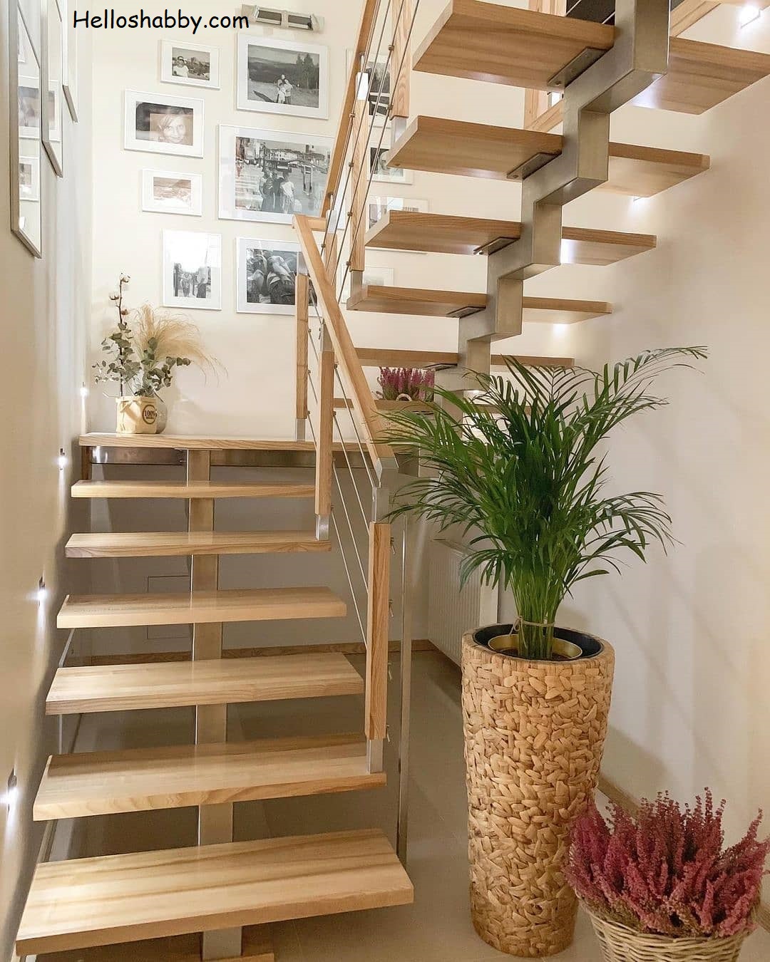 Inspirasi Model tangga Minimalis Dengan Space yang Terbatas ...