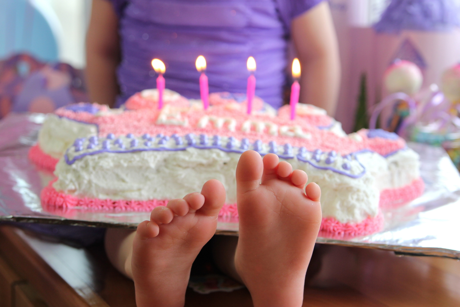 Now Picture That: Birthday Toes