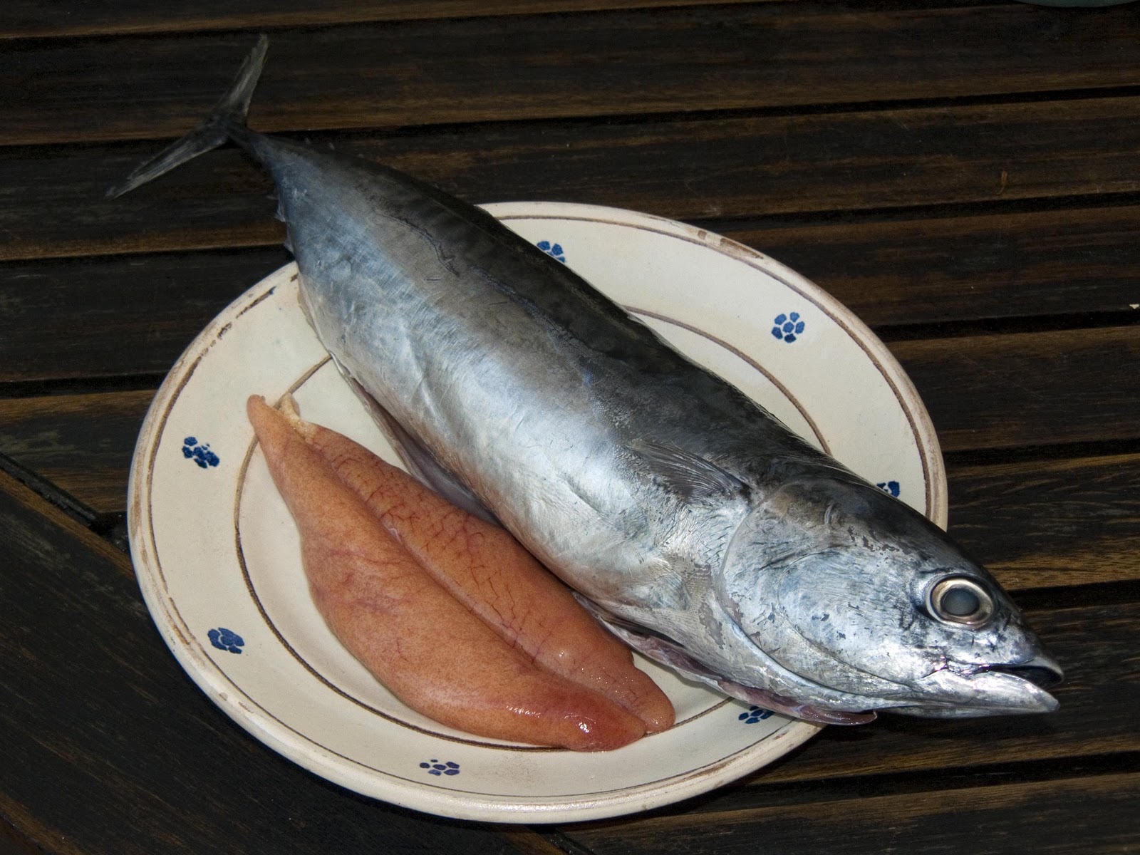 Sud Italia in Cucina: Pulizia, Sfilettatura e Spellatura del Pesce