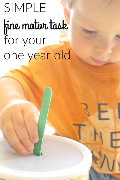 Ridiculously Simple Activity To Keep Toddler Busy School Time Snippets ridiculously-simple-activity-to-keep-toddler-busy-school-time-snippets