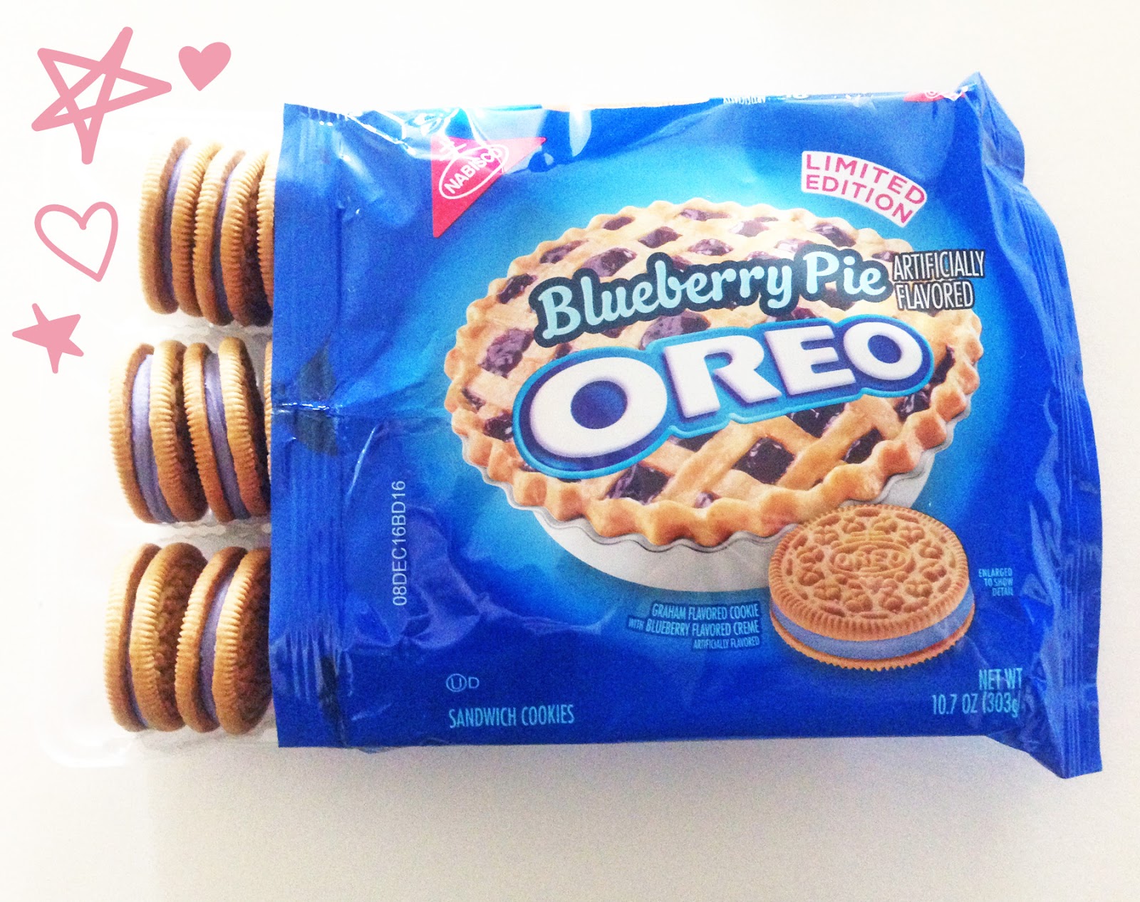 Littlebits by Emily Collette: Blueberry Pie Oreo Taste Test