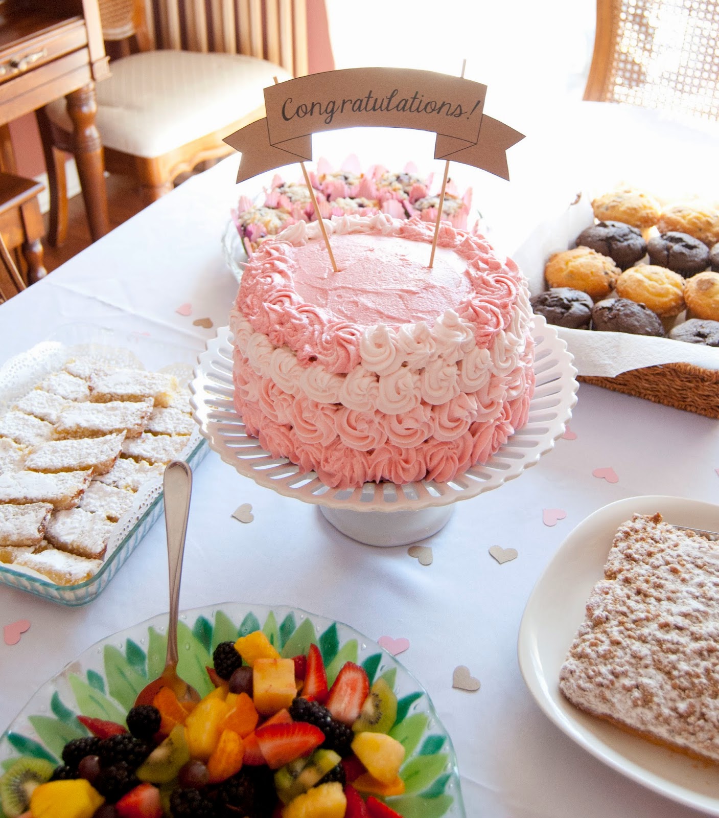 Get Real Gal: A Sprinkle and a Strawberry Cream Cake