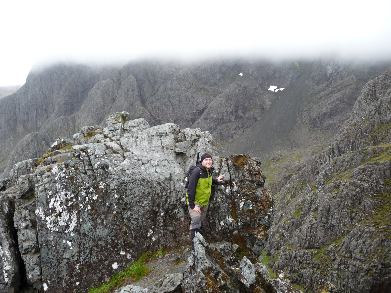TARMACHAN MOUNTAINEERING: LEDGE ROUTE AND CMD ARETE, BEN NEVIS