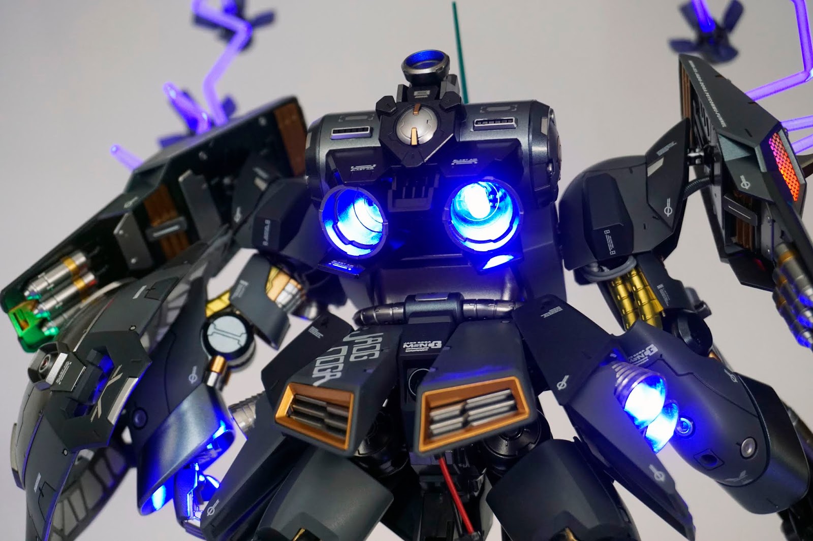 Custom Build: RE 1/100 Jadg Doga "The Owl"