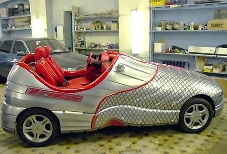 Mobil Unik dan Keren - Sazukers