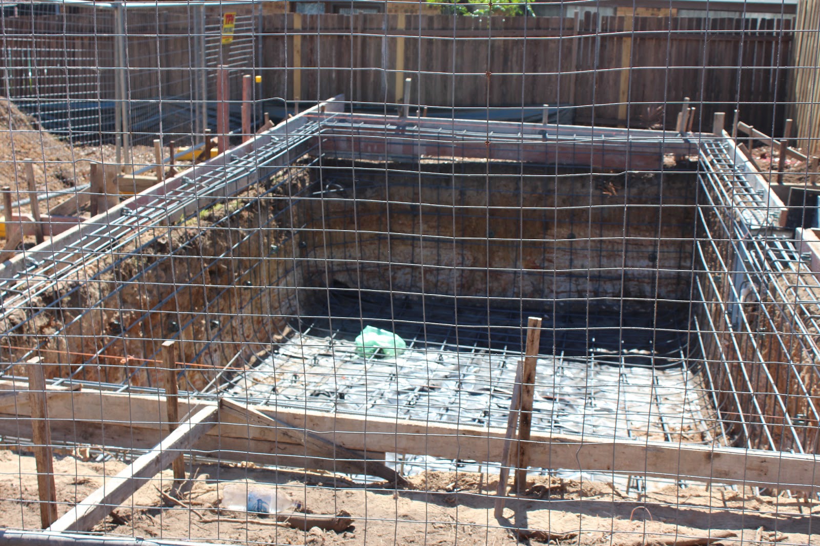 Eden Brae Newport 42+: Steel reinforcement completed (I think)