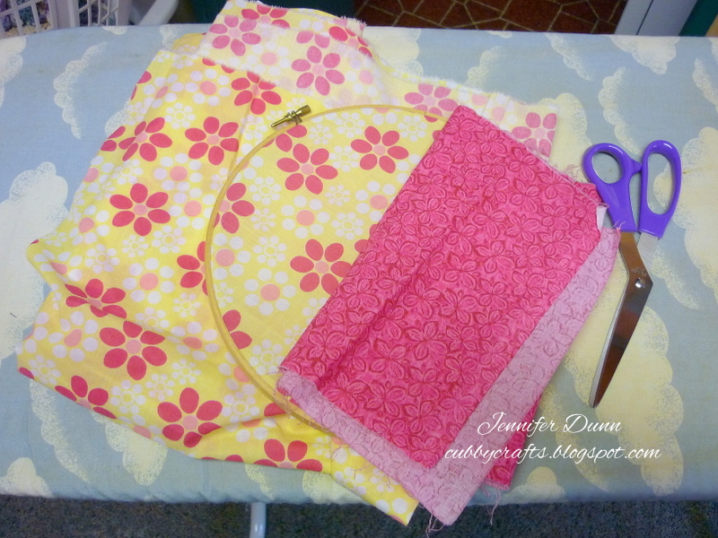 My Cubby Crafts: Embroidery Hoop Storage