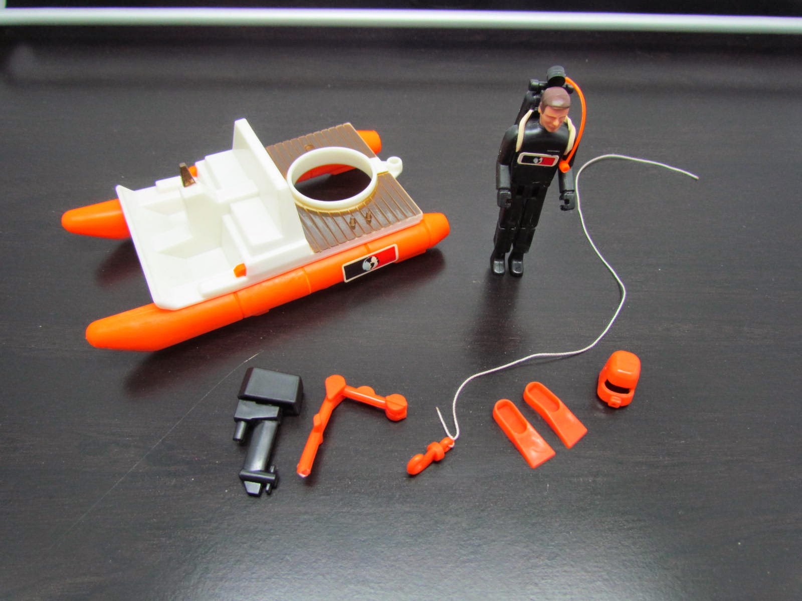 Vintage Matchbox Lesney Mobile Action Command SEA RESCUE UNIT Complete ...