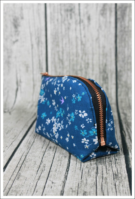 Daniela_Marleen: Open-out-Box-Pouch