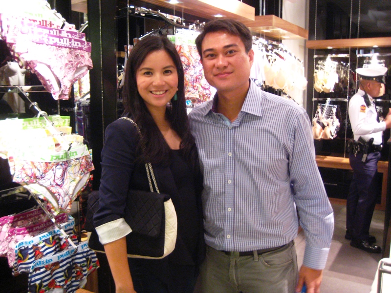 Anagon: Pink Kurve + "Underwear is a basic, human, right!"