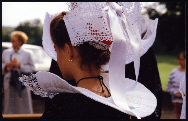 Un bout de chemin en couleur: Fraises et collerettes