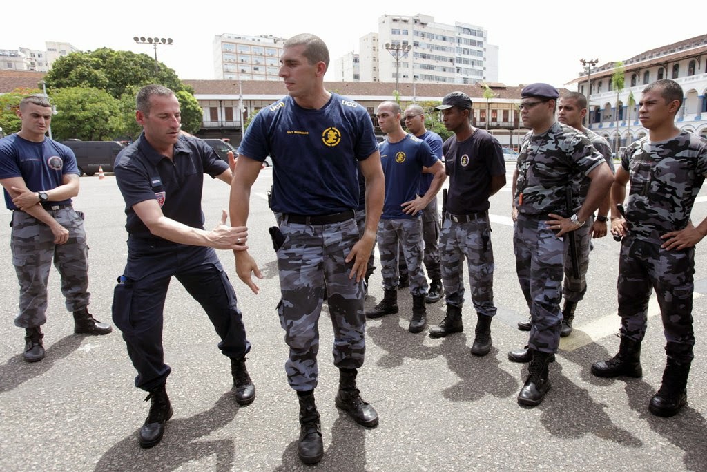 Terê Total -Teresópolis RJ: Batalhão de Choque treina com a polícia ...