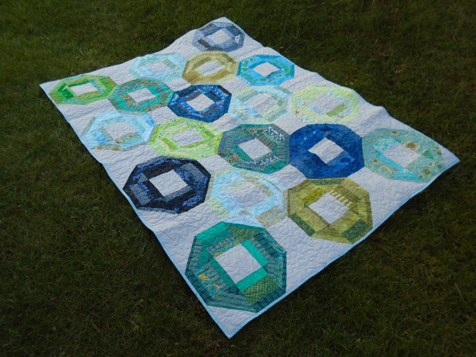 Little Bunny Quilts: Donuts {Finished Quilt}