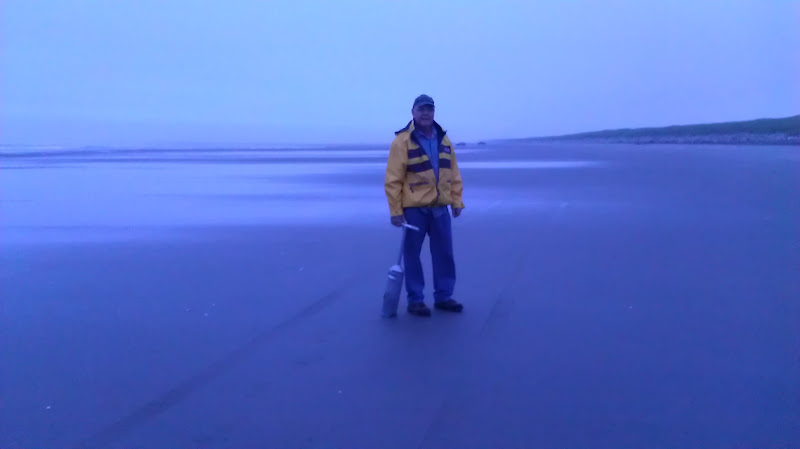 On The Road Again: Clam Hunting in Oregon