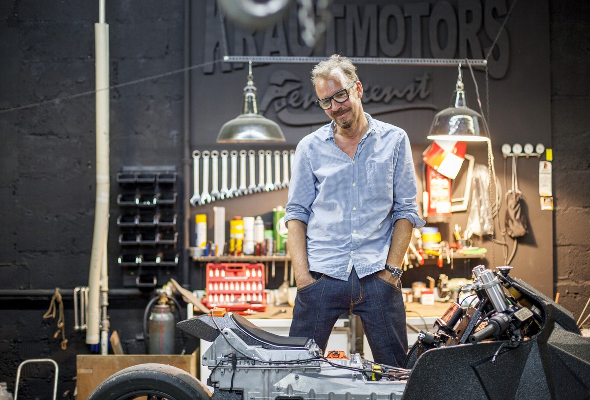 “E-LisaBad”: Customizer Rolf Reick modifies BMW Motorrad’s C evolution ...