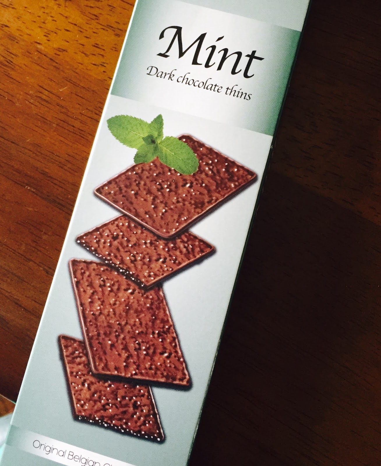 つれづれ雑読記: ミントチョコレート Mint Dark chocolate thins