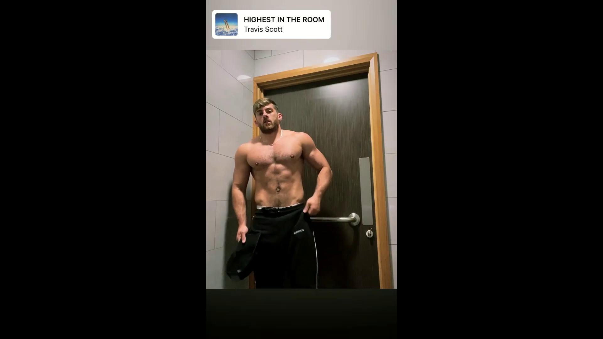 Hollyoaks off the Charts: Zac Smith Shirtless Insta Story