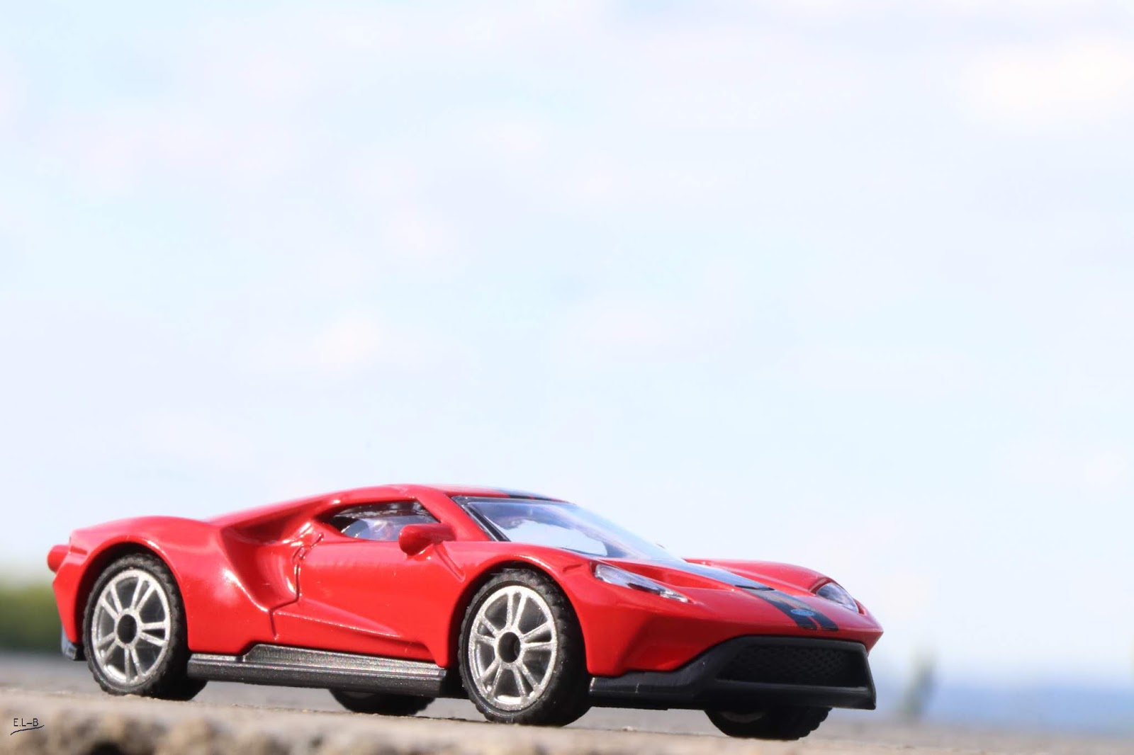 Ford GT 2017 par Siku, la légende est de retour - Mininches