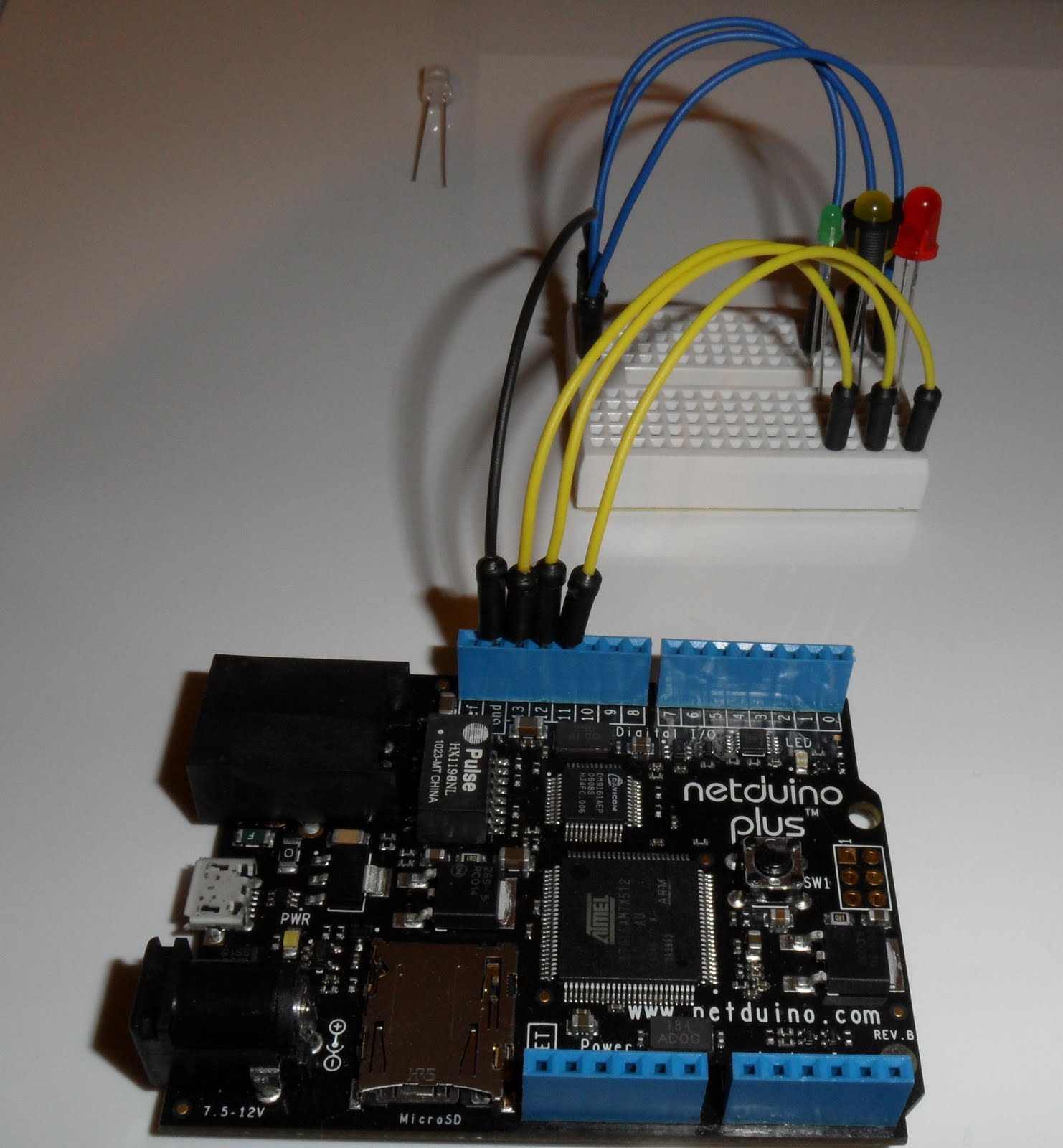 Traveling Tech Guy Code: 1st Netduino Project: Traffic Light