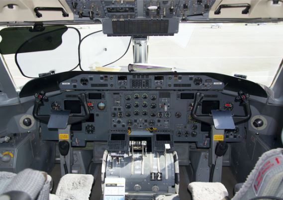 Bombardier Dash 8 Q300 Specs, Interior, Cockpit, and Price - Airplane ...