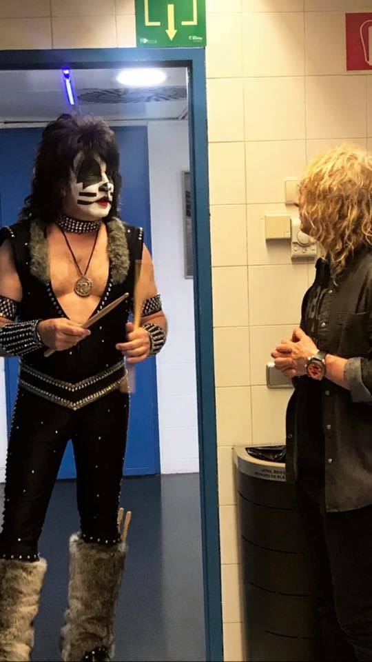 KISS LA BANDA MÀS CALIENTE DEL MUNDO: ERIC SINGER CON THE DEAD DAISIES ...
