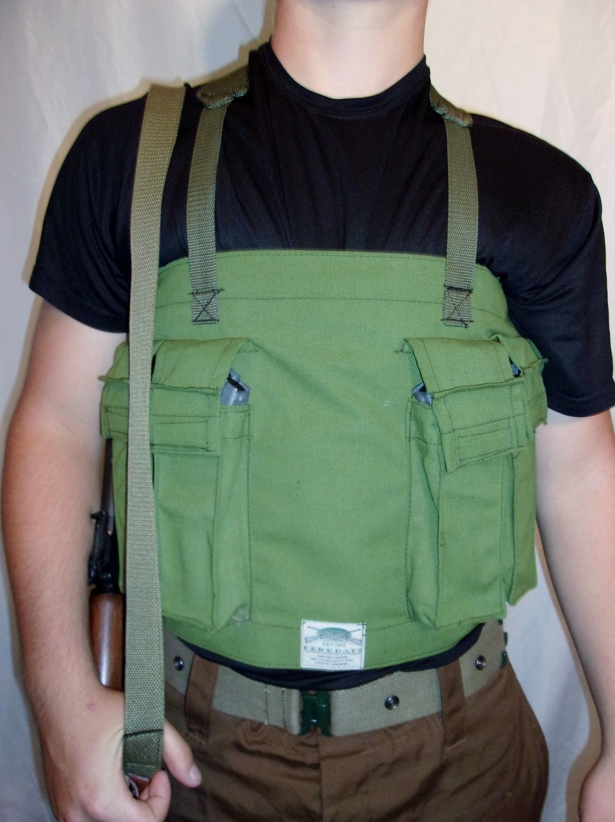 Webbingbabel: Feredays 4-Cell Chest Webbing (AK-Galil-R4) - Rhodesian Style