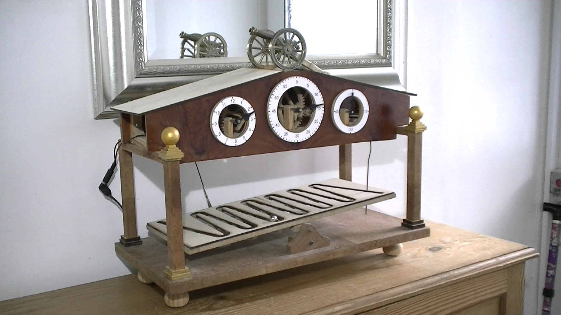 Wooden Clock Spot: Congreve