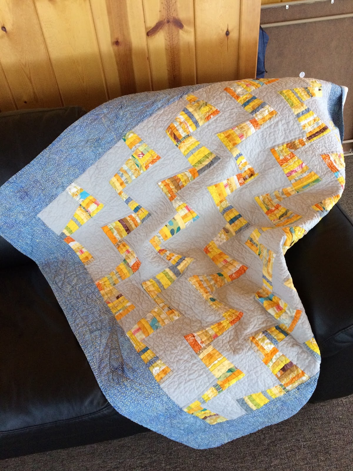 Sewing Machines and Sew Forth: Lightning Bolt Baby Quilt