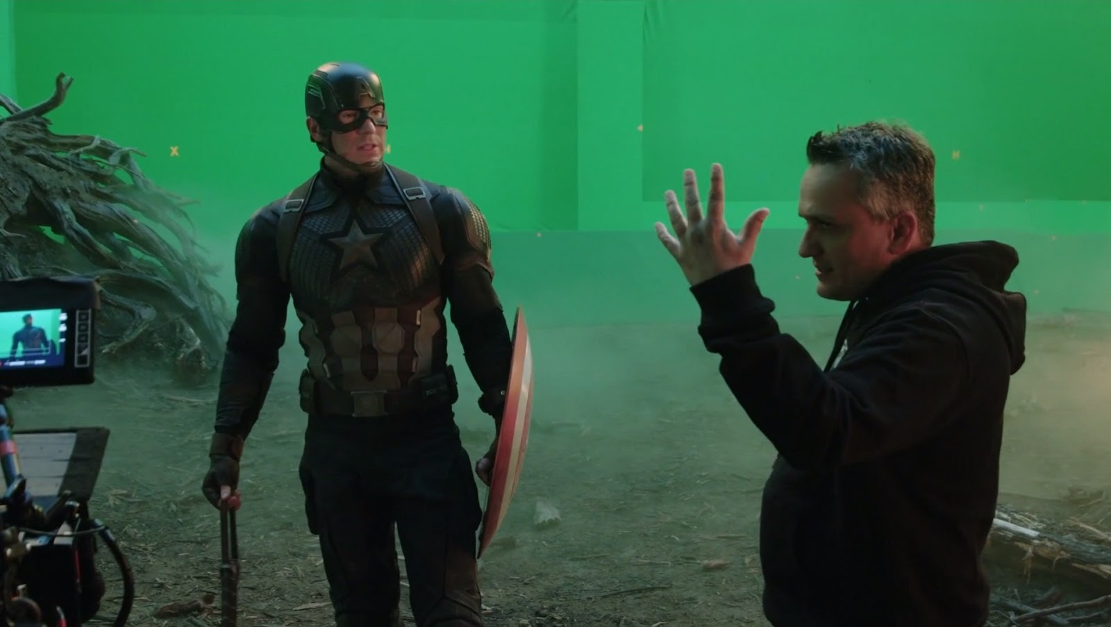 See 22 Behind the Scenes Images From AVENGERS: ENDGAME