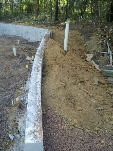 15 Camille Court, Mt Coolum: Wall cutting done, aggy pipe and behind ...