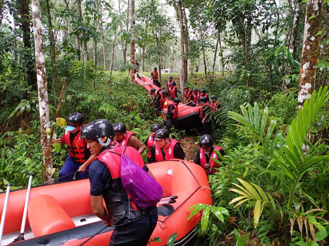 Sungai Selama River Cruise Rafting Di Selama Perak