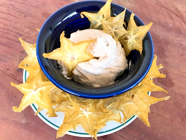 Star Fruit Chips with Cookie Butter Cream