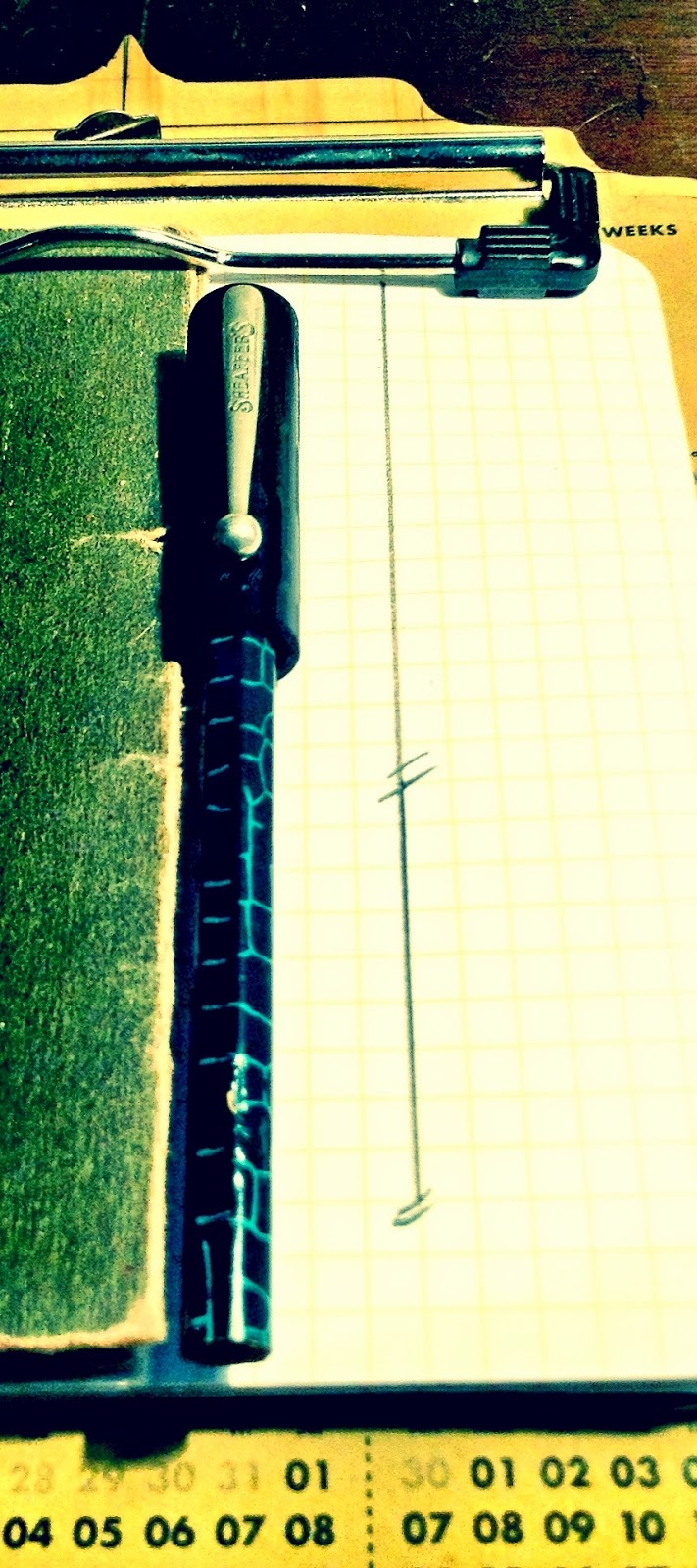 NOBLE IGNITUS:: A retired fountain pen cap as a perfect pencil extender