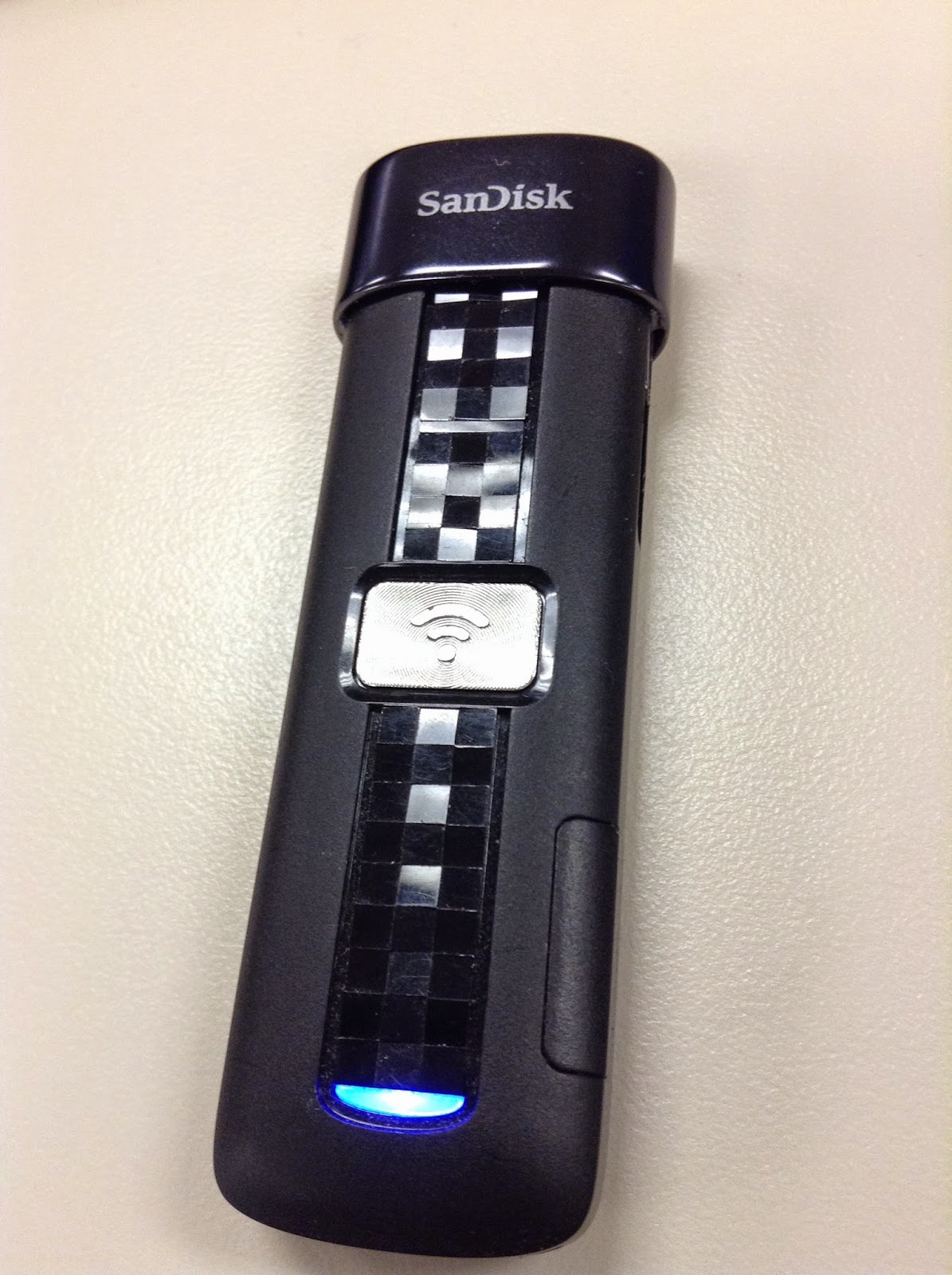 Tony Thomas' Techtrends: SanDisk Connect Wireless Flash Drive