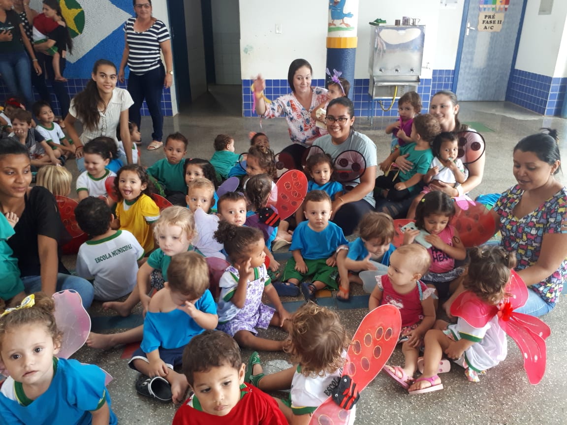 EMEI Gérson Pires da Silva: SEXTA SHOW: CRECHE II "B" E CRECHE III"B"