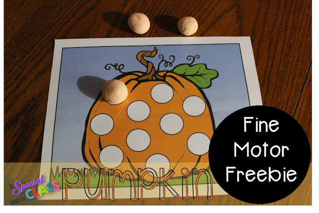 Freebielicious: Pumpkin Mat Freebie