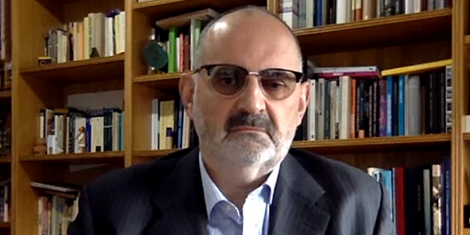 El profesor Antón Losada arrasa en redes con una sugerencia a Santiago ...