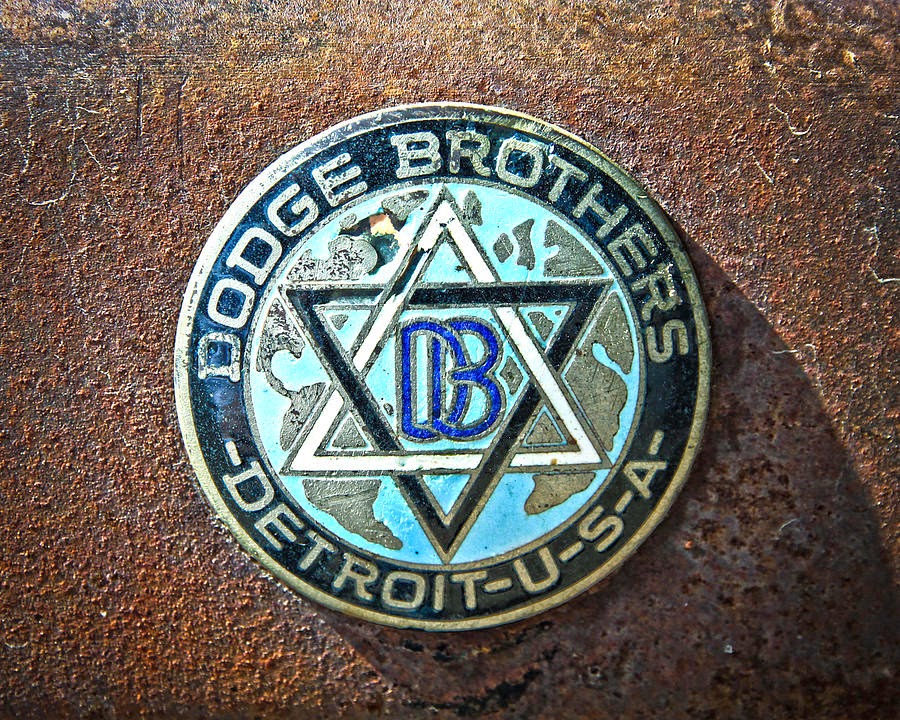 Love For His People: Star of David? - Dodge logos and hood ornaments