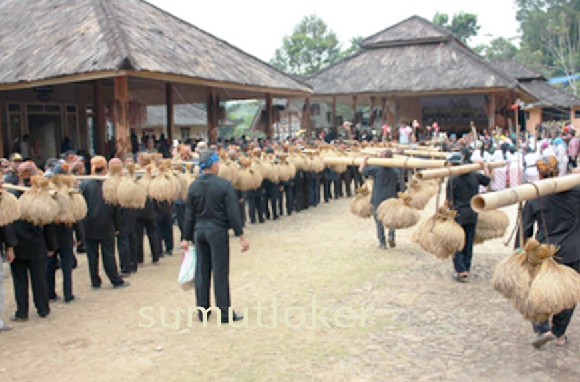 Primitive tribes are left in Indonesia, but their life is full of ...