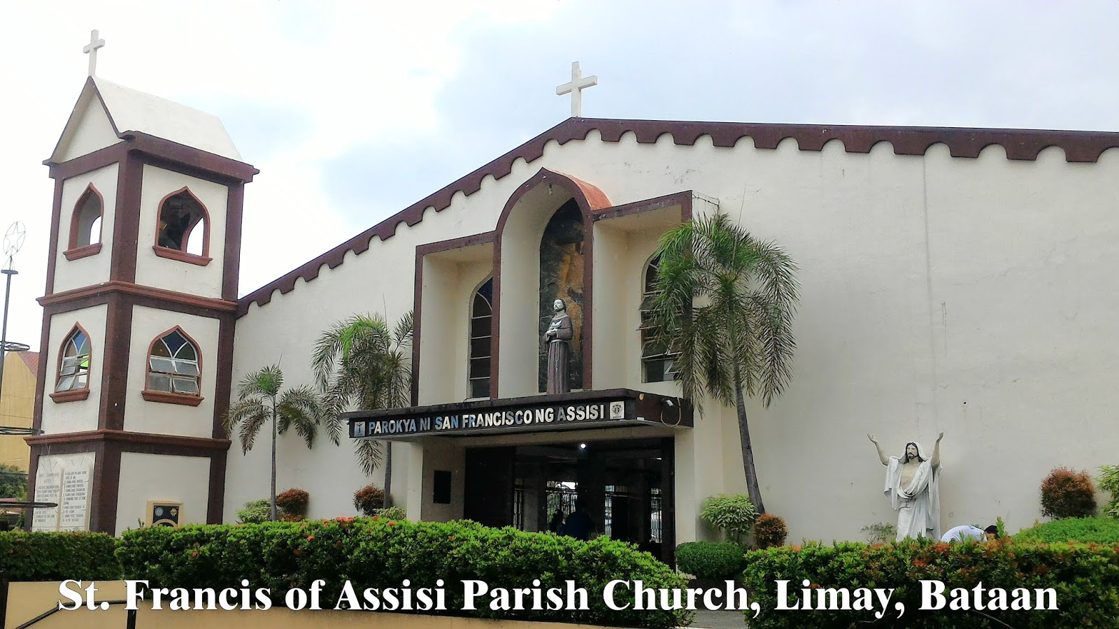 BEACHES AND CHURCHES: THE CHURCHES OF BATAAN