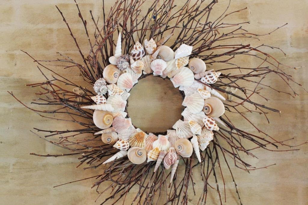 Miss Kopy Kat: Easy Inexpensive Shell Wreath
