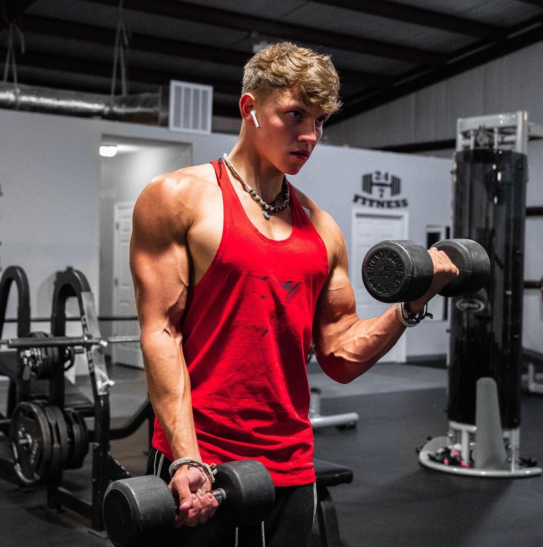 the beauty of male muscle: Marshall